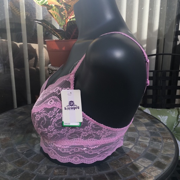 b.tempt’d | Intimates & Sleepwear | Btemptd Lace Kiss Bralette | Poshmark